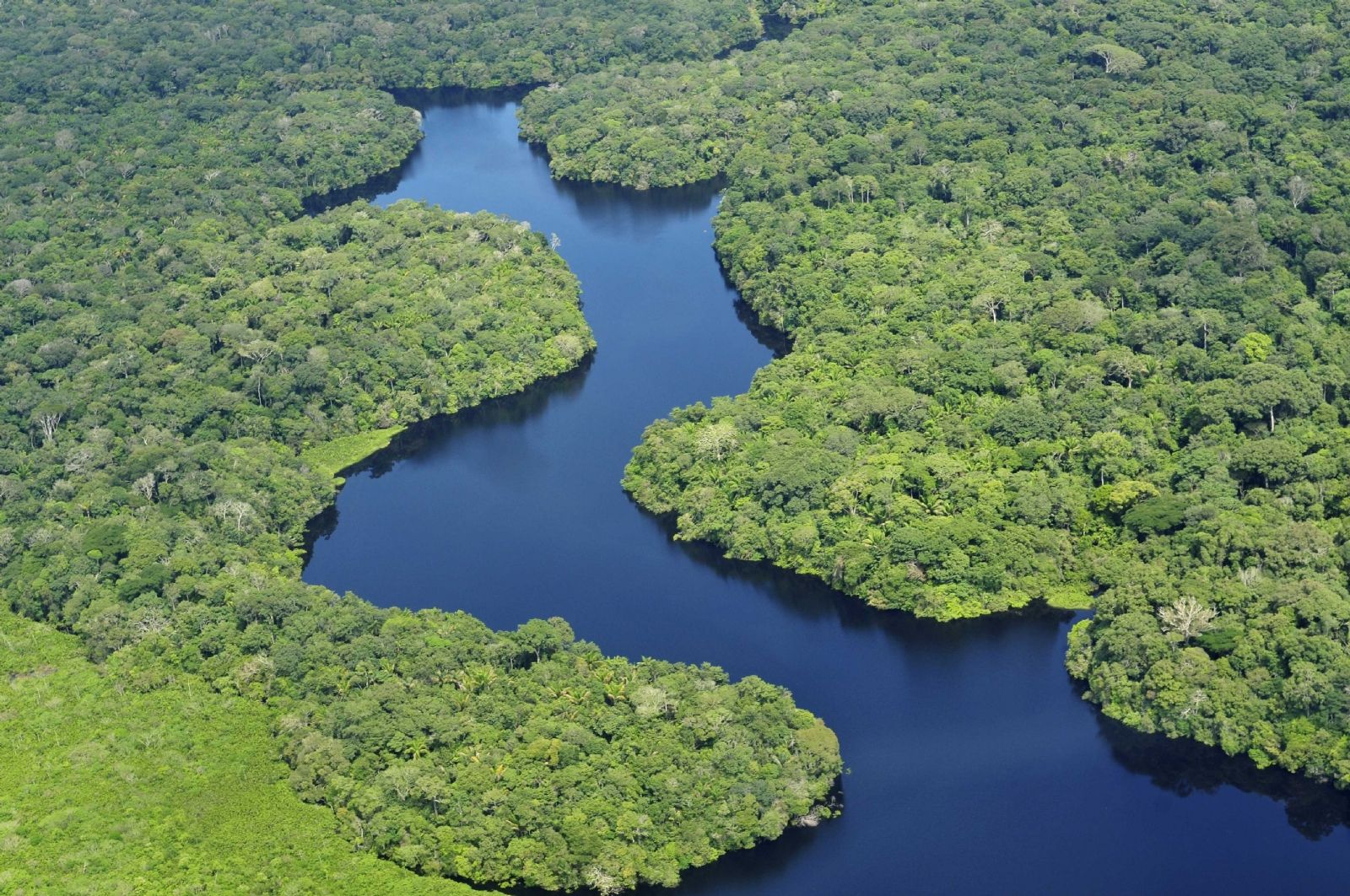 Un río escondido bajo la Amazonia: el descubrimiento que cambia todo