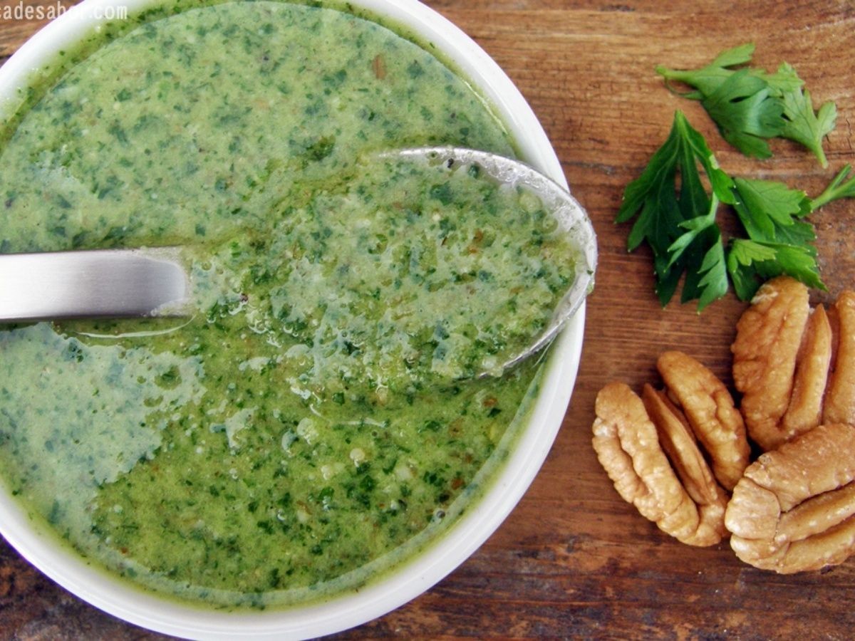 Súper fácil: aprende a preparar pesto de perejil, albahaca y nuez en un ...