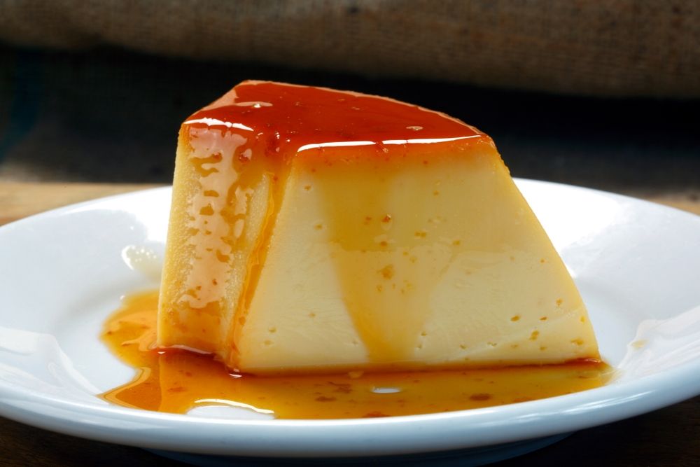 La mejor receta de flan de rompope para deslumbrar a tus invitados