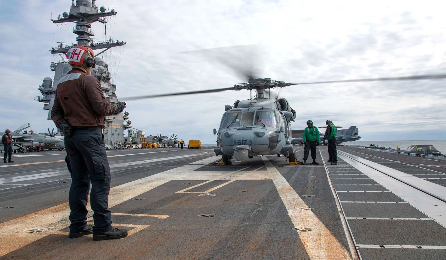 Así es el portaaviones más moderno y poderoso del mundo