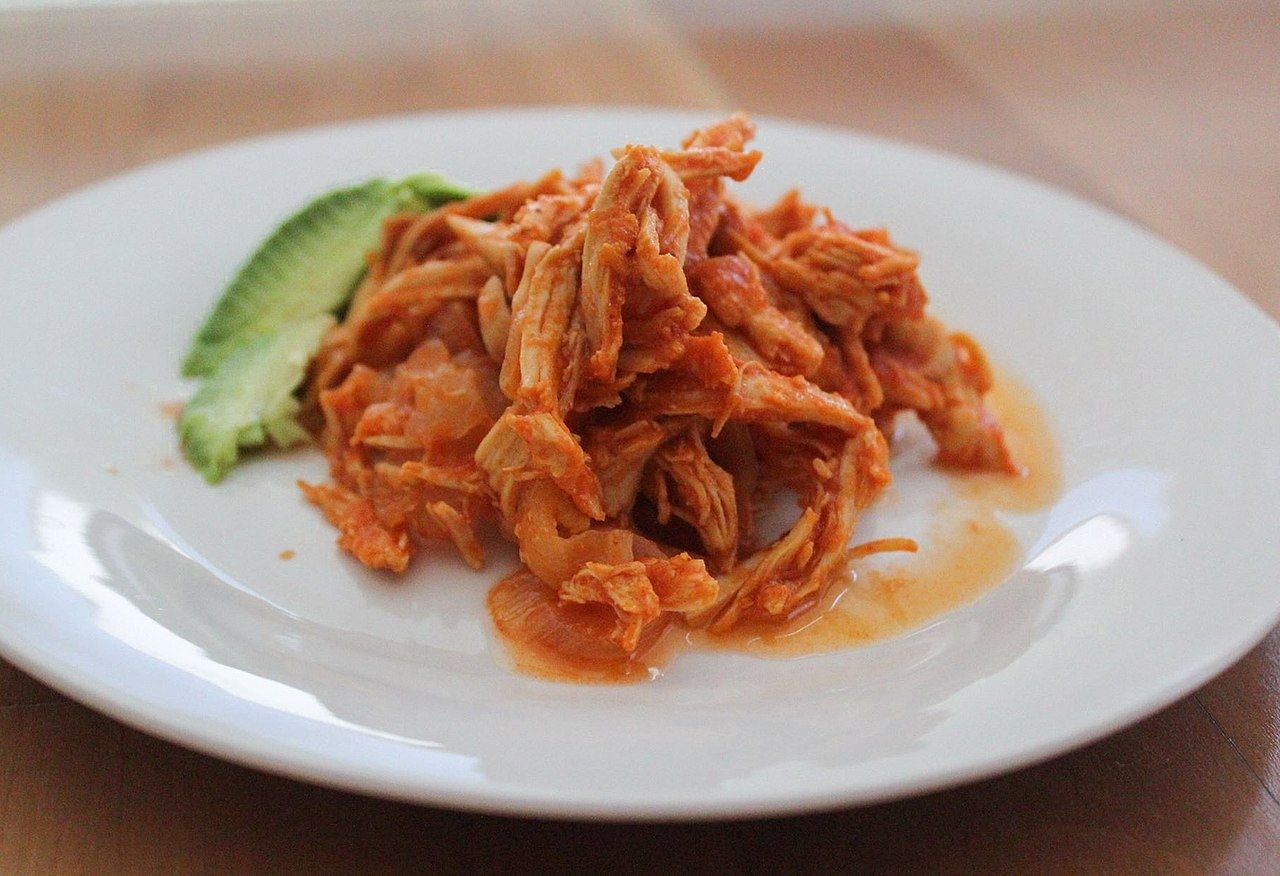 Cómo hacer una deliciosa tinga de pollo con chipotle en pocos pasos