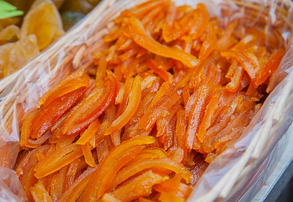 Descubre el encanto de las naranjas confitadas: receta fácil y rápida