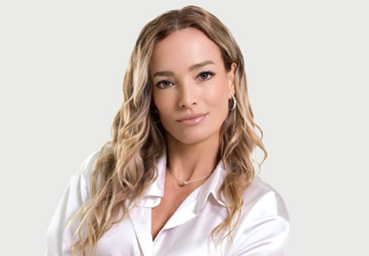 El álbum de fotos de Claudia Albertario que se llenó de corazones