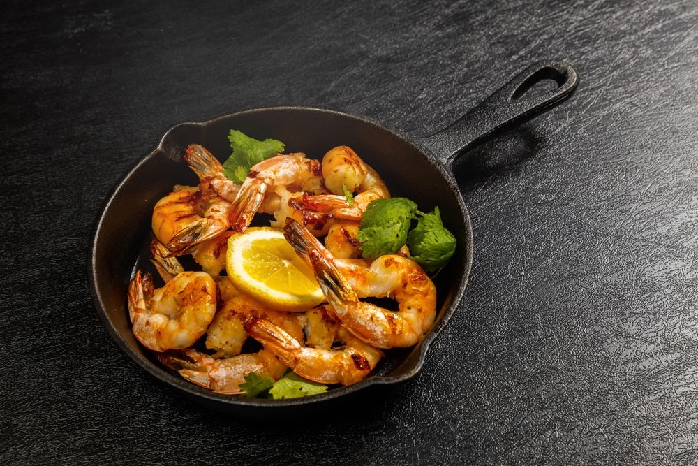 Fáciles y sofisticados: camarones al ajillo, una delicia mediterránea