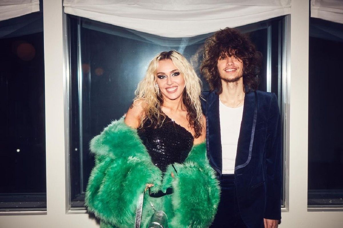 Quién es y qué hace Maxx Morando, el nuevo novio de Miley Cyrus
