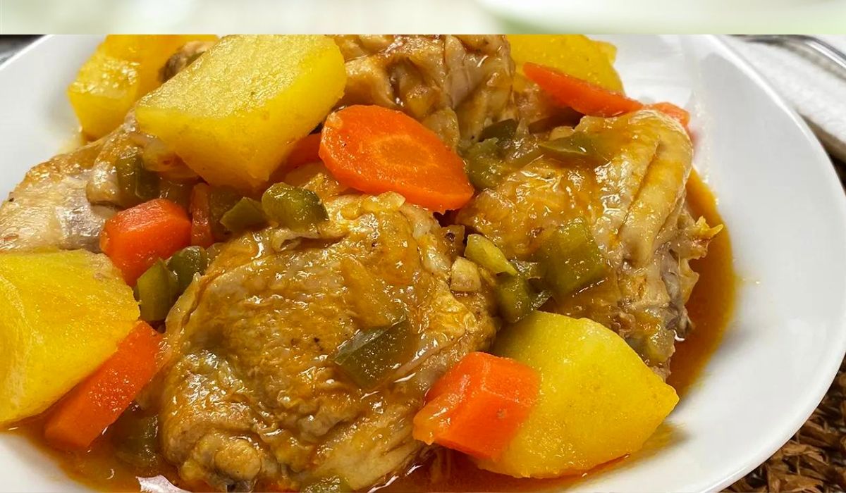 Guiso de pollo con patatas y pimientos: Rico, económico y sencillo