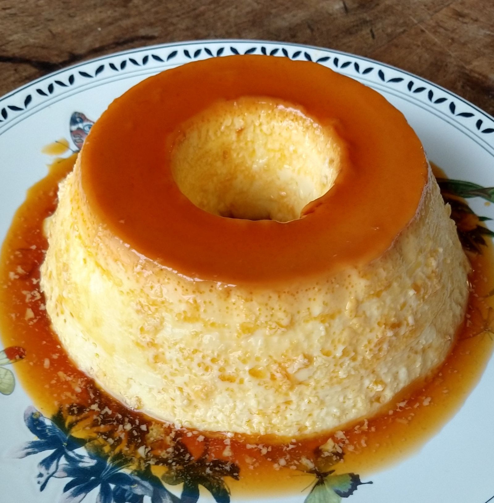 Flan con caramelo casero: El postre perfecto para cualquier ocasión