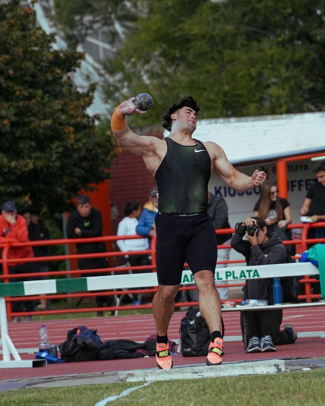 Nazareno Sasia, la gran promesa del atletismo argentino que debuta en ...