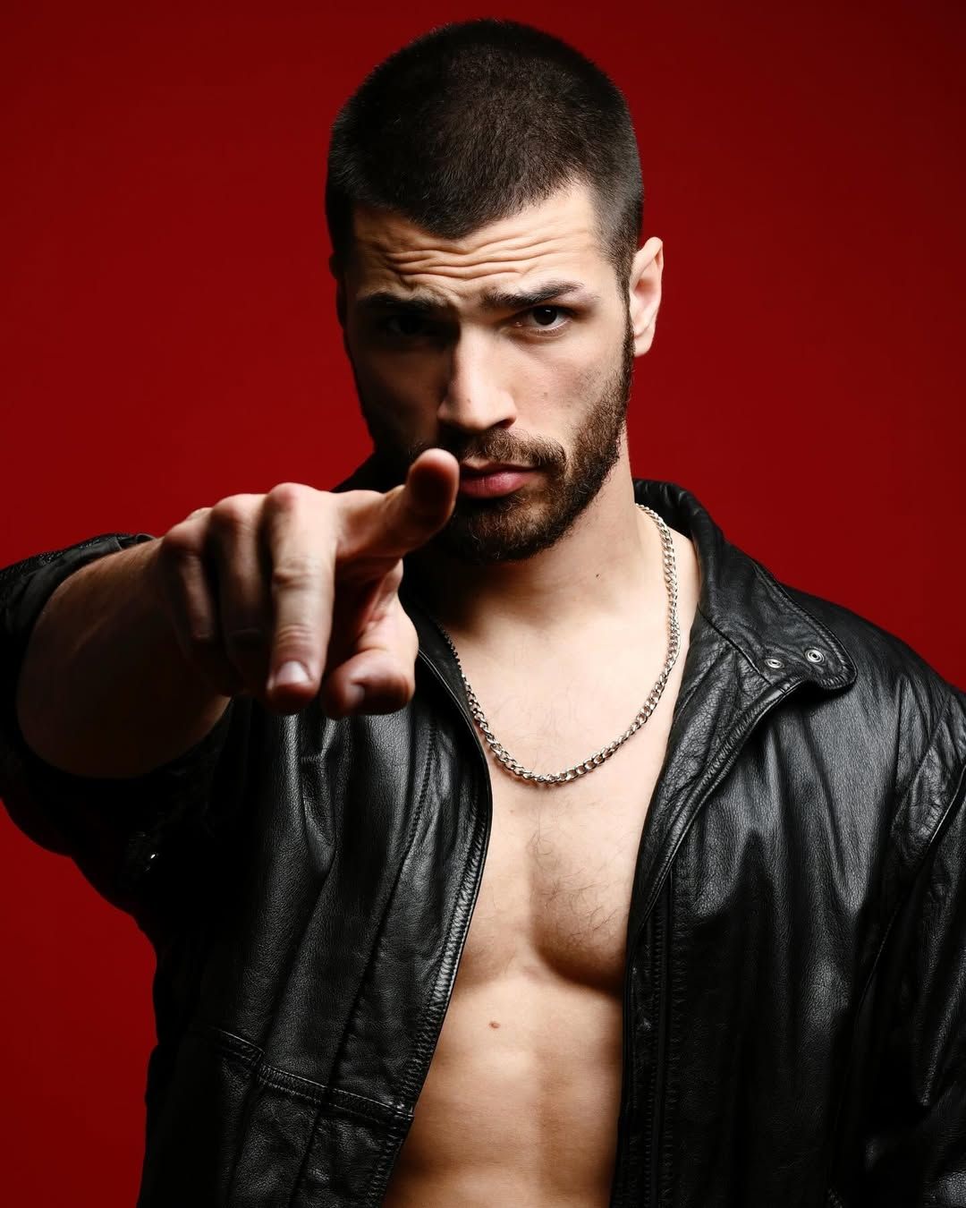 Quién es el actor que conquistó a Ester Expósito