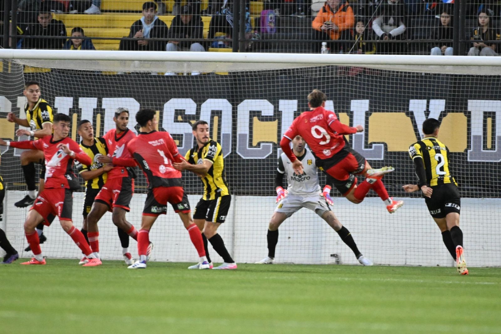 Deportivo Maipú empató 1-1 en su visita a Deportivo Madryn en Chubut