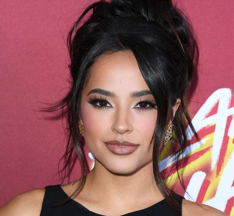 Becky G revela sus secretos de belleza