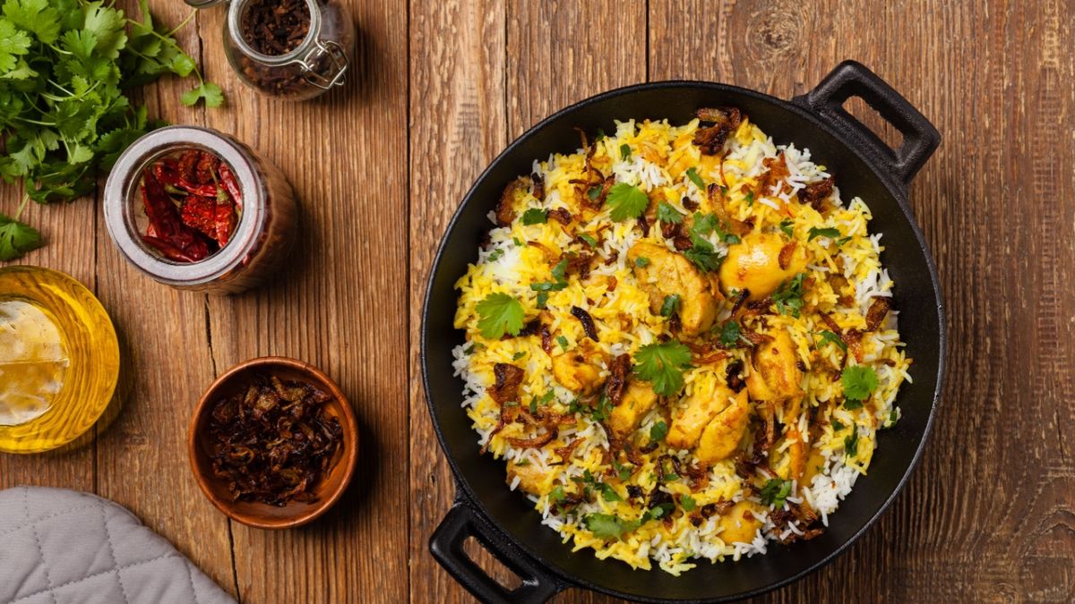 Aprende esta receta de biryani de pollo y sorprende a todos