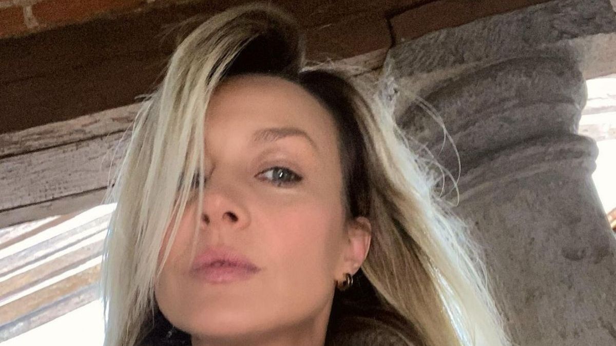 Fey se reinventa con nuevo lanzamiento y hace gala de su belleza en ...