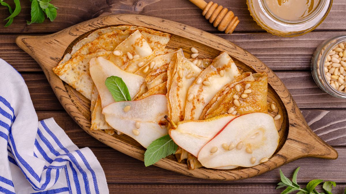 ¿Antojo dulce? prueba esta receta de panqueque de pera irresistible