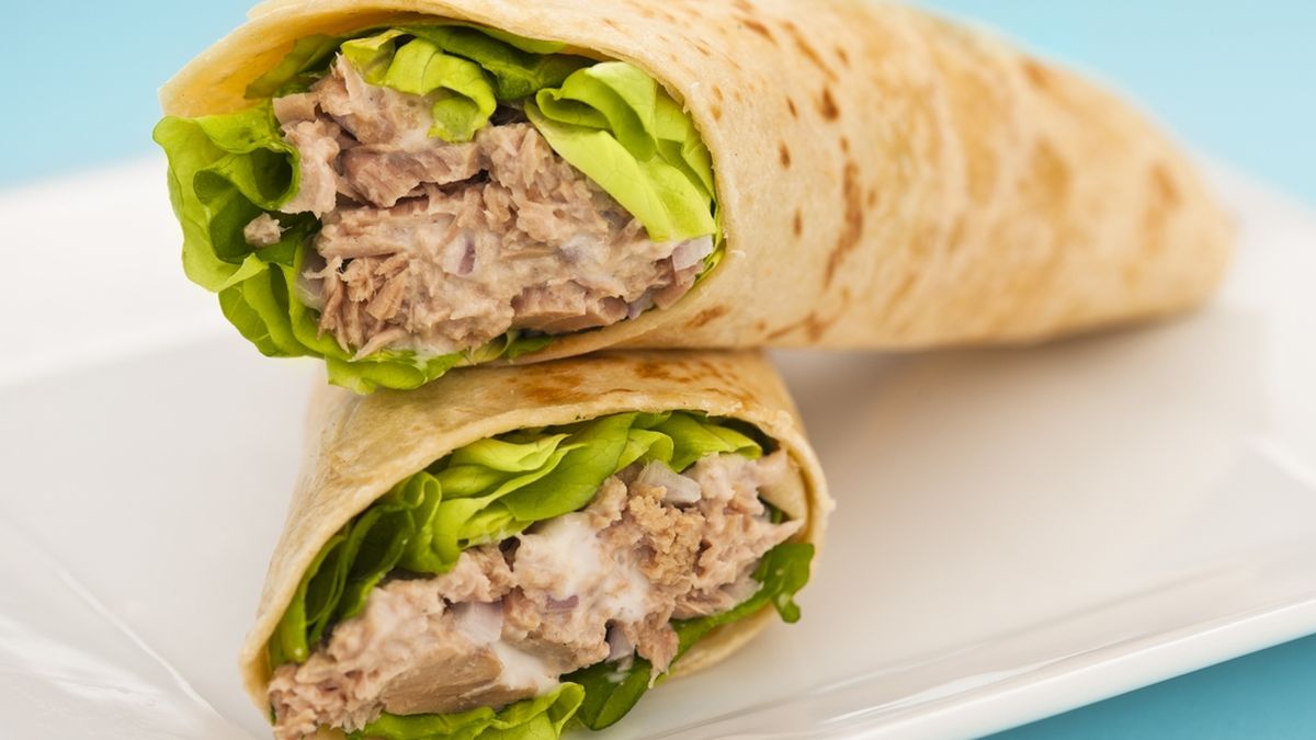 Para un almuerzo en minutos, unos wraps de atún