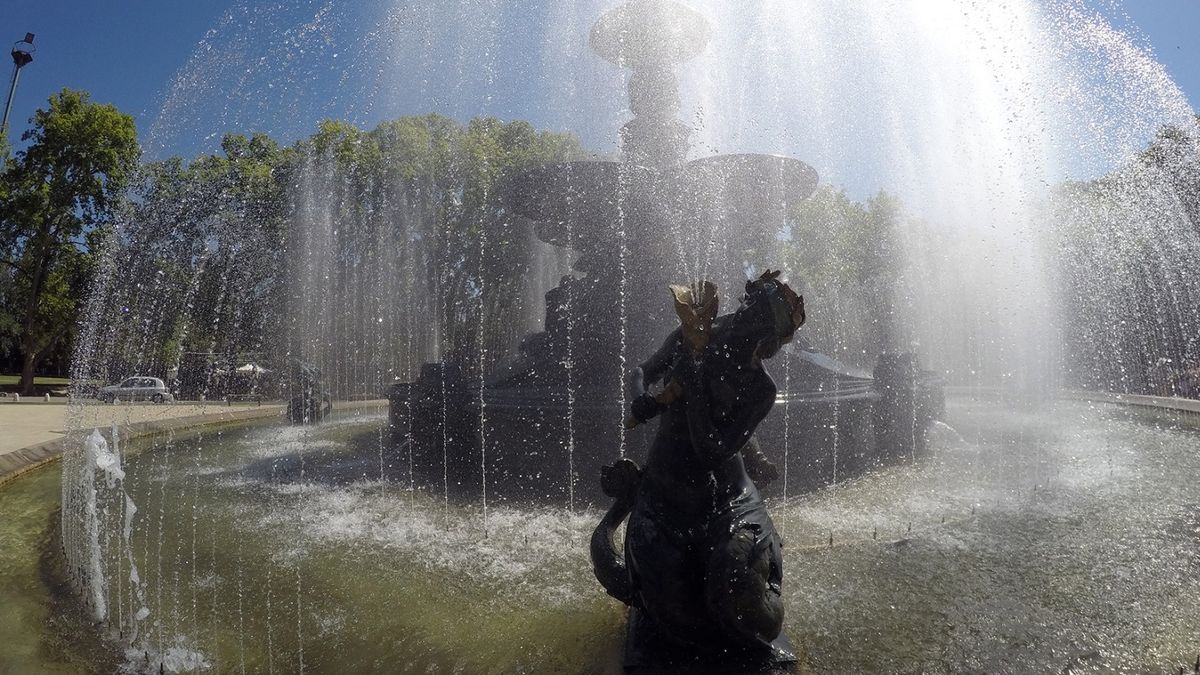 Defensa Civil emitió un alerta por el calor y posible caída de granizo