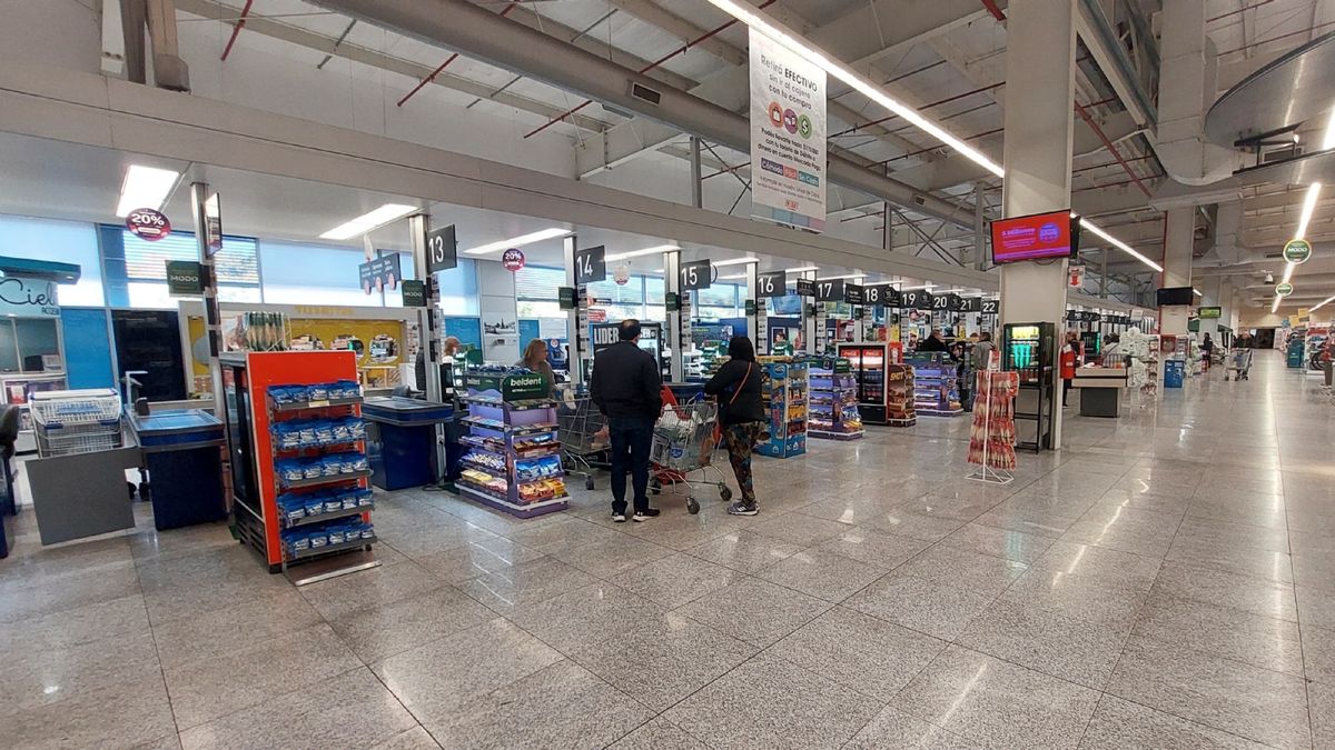 Cuánto cobra un cajero de Coto en mayo de 2026 tras el último aumento ...