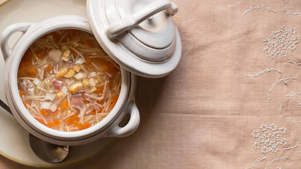 Sopa de picadillo en sencillos pasos, super fácil y rendidora, tu nueva ...