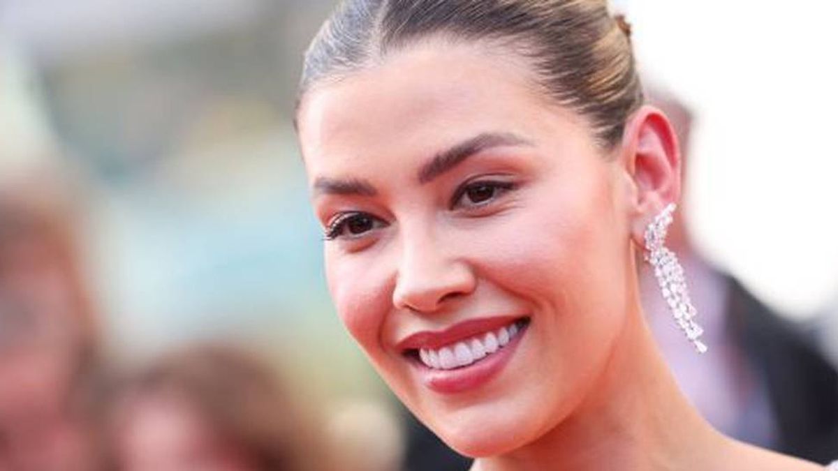 Michelle Salas cambia de look y causa furor en las redes