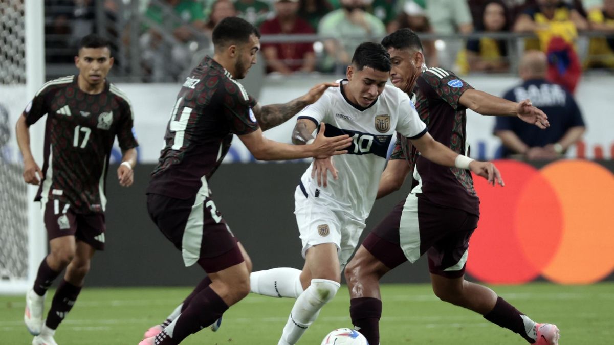 Ecuador empató con México y será rival de Argentina en cuartos de final