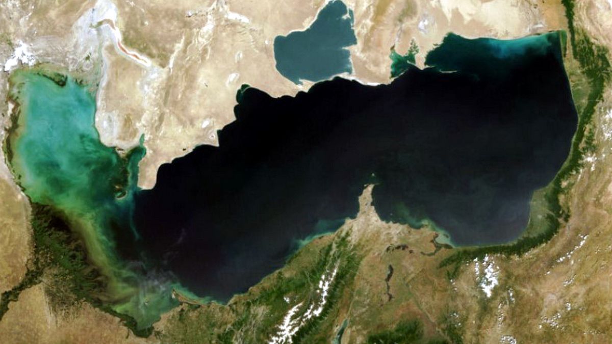Asombroso descubrimiento en Rusia: una isla emerge en el mar Caspio
