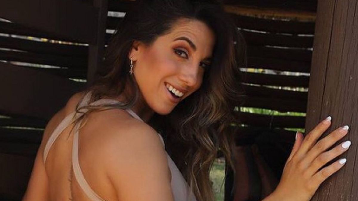 Cinthia Fernández sabe bien cómo llamar la atención con su belleza