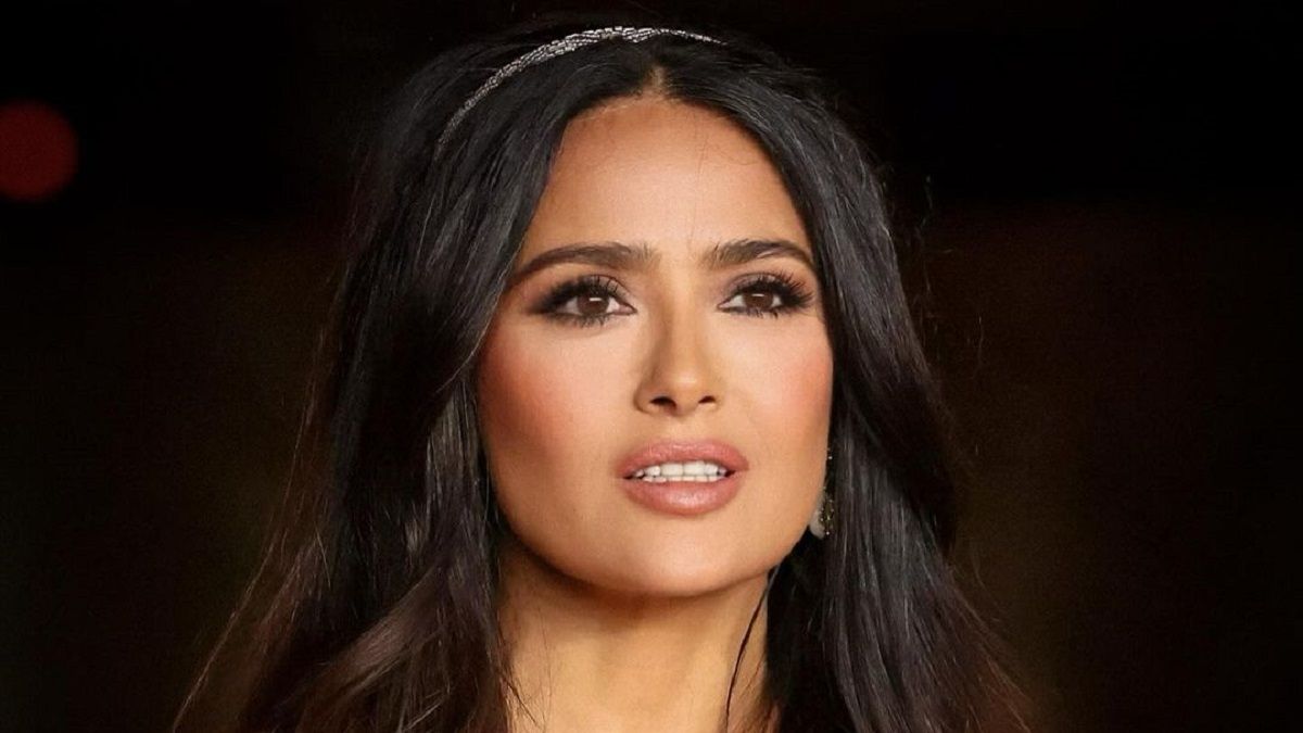 Salma Hayek acapara todos los reflectores con un look impactante en la ...