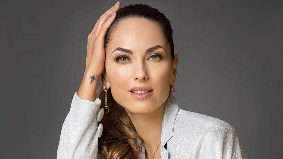 A sus 45 años, Bárbara Mori muestra su figura perfecta
