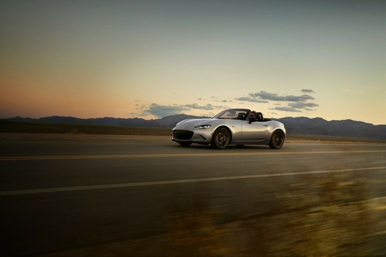 Mazda reveló el renovado MX-5 Miata