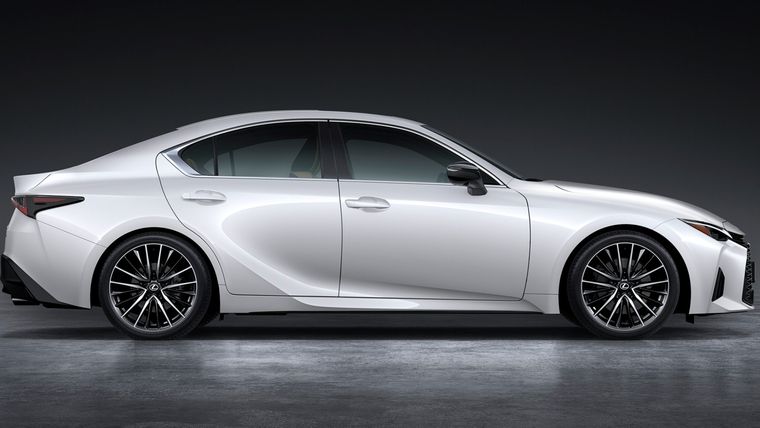 Todo sobre el nuevo Lexus IS 300h: el sedán deportivo se actualiza en ...
