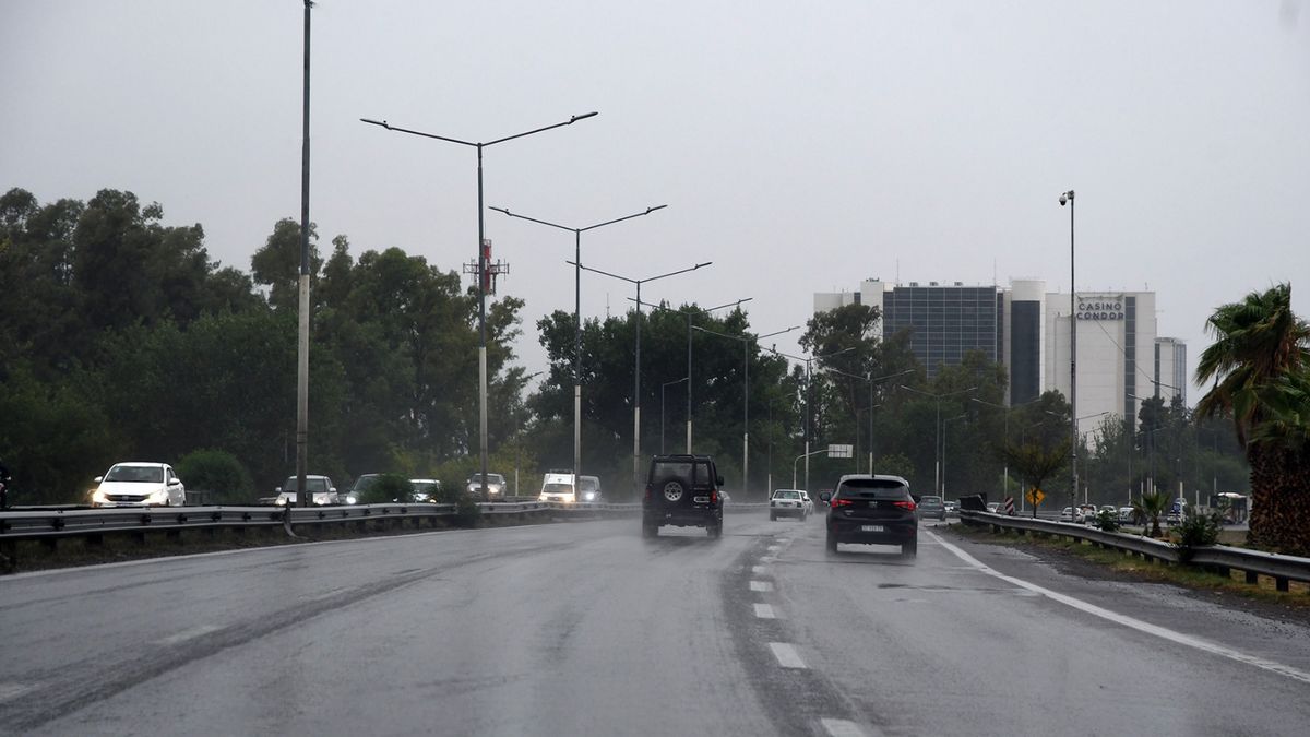 Defensa Civil emitió un alerta por tormentas y posible caída de granizo