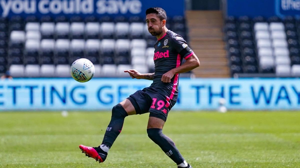 De arco a arco y a puro toque: el gol del Leeds de Bielsa del que habla ...