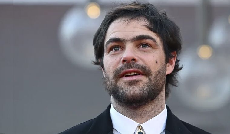 El motivo que llevó a Peter Lanzani a cambiar su look por completo