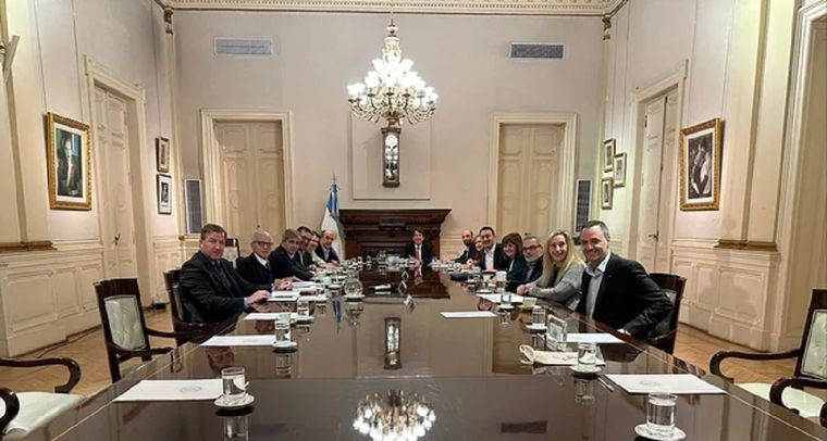 Una jornada intensa en Casa Rosada con Nicolás Posse como protagonista ...