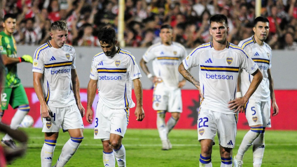 Con Zenón en la mira, los despiadados memes del empate de Boca ante Unión