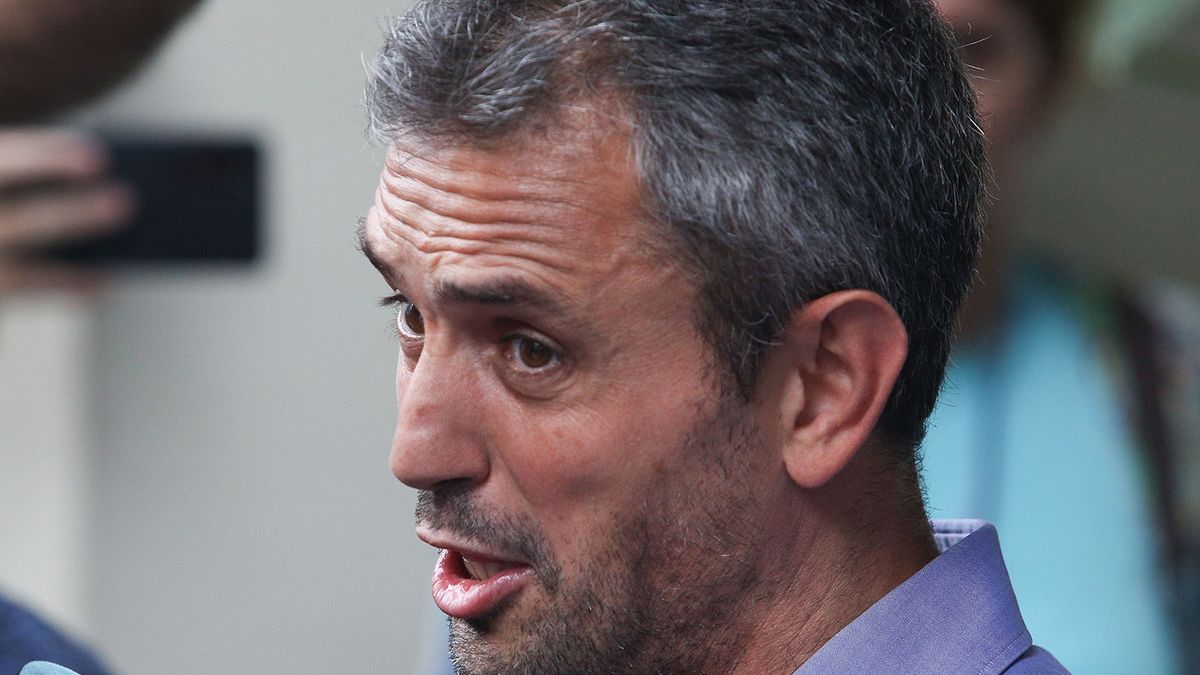 La familia de Martín Menem evita la motosierra de Milei y obtiene ...