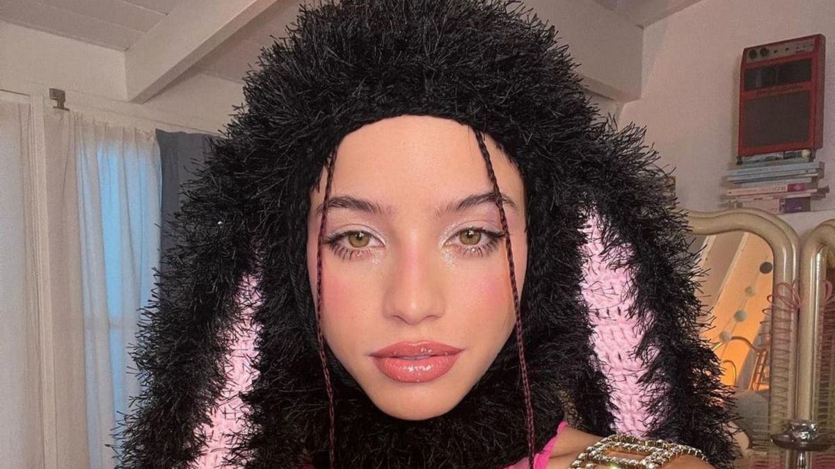 Emilia Mernes icónica: los looks de la cantante del momento