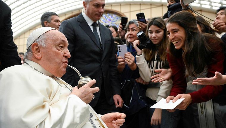 Los gestos del papa Francisco que marcaron un antes y después en la Iglesia