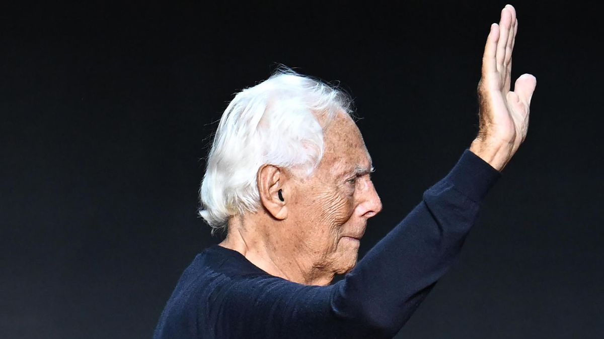 Elegancia vs. sensualidad: la batalla eterna entre Giorgio Armani y ...