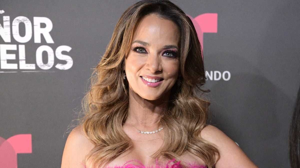 Toni Costa aparece en un divertido reel de Adamari López