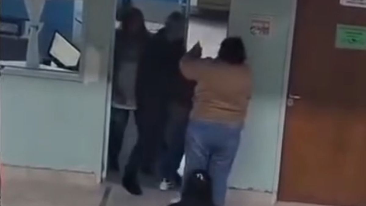 Una mamá agredió a una maestra y podría enfrentar prisión efectiva: el ...