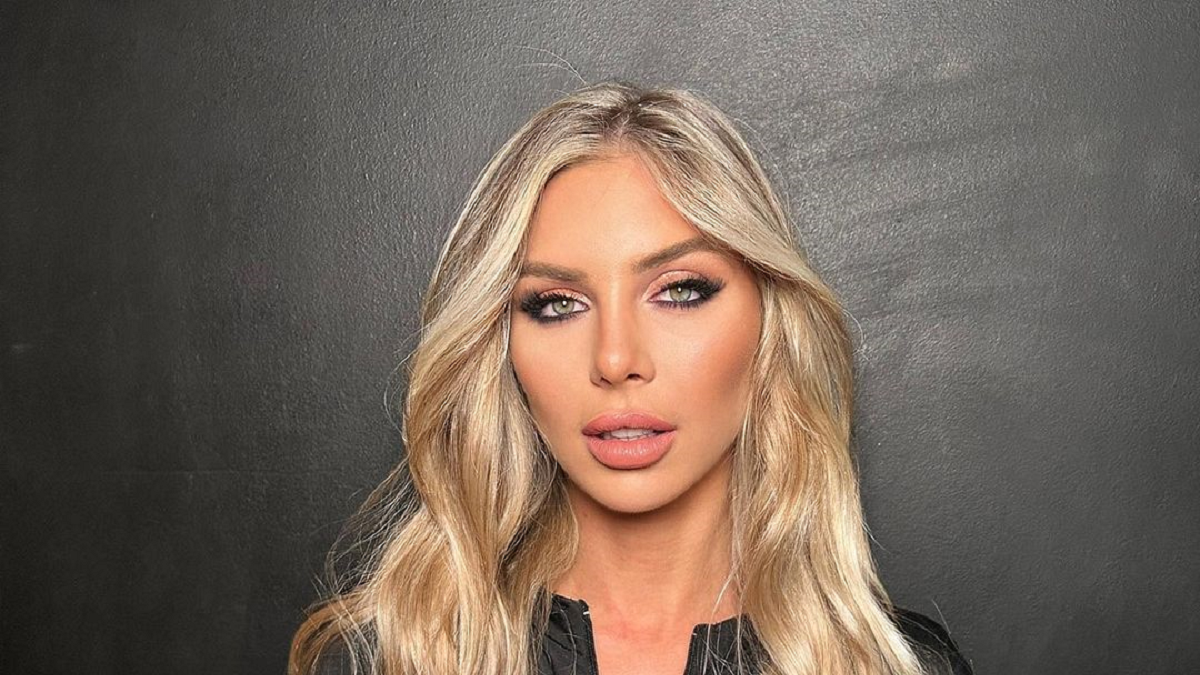 Romina Malaspina posa con poca ropa y deslumbra a los usuarios