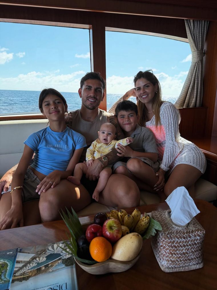 Las vacaciones de Leandro Paredes y su esposa a horas de su esperada firma con Boca