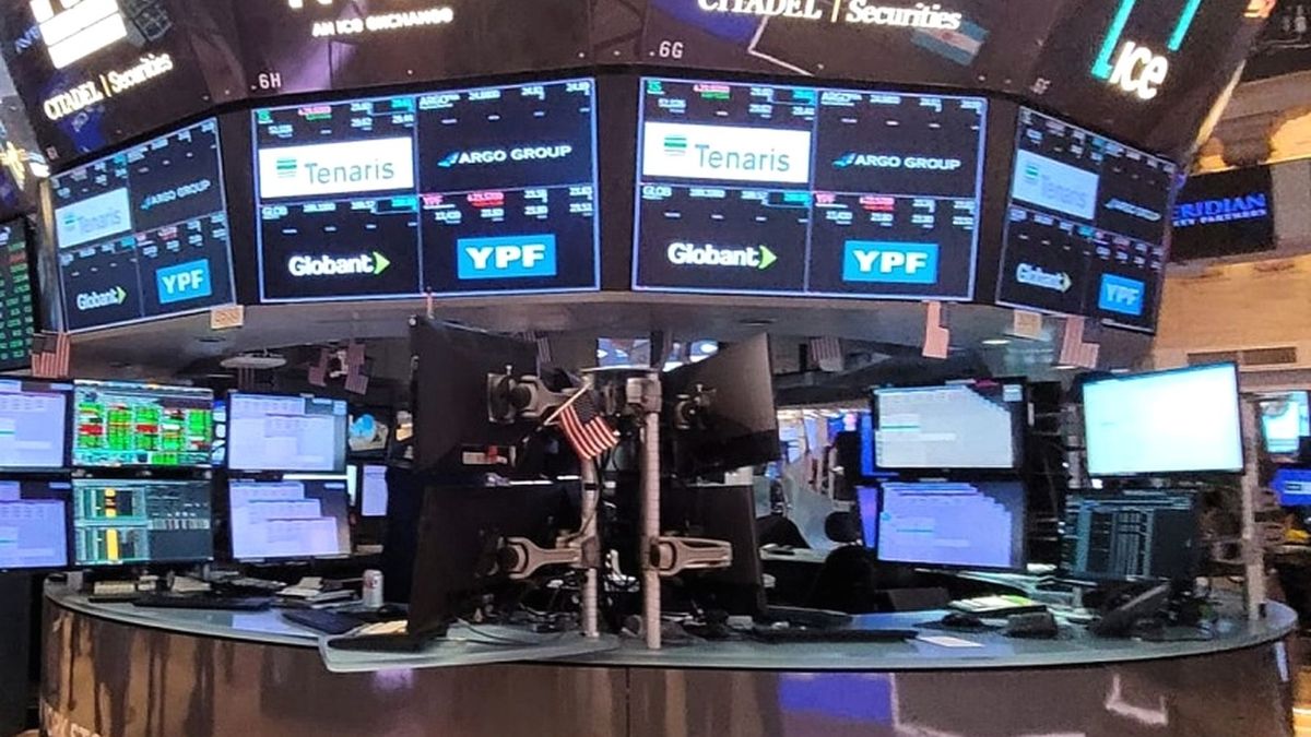 JP Morgan recomendó comprar acciones de YPF