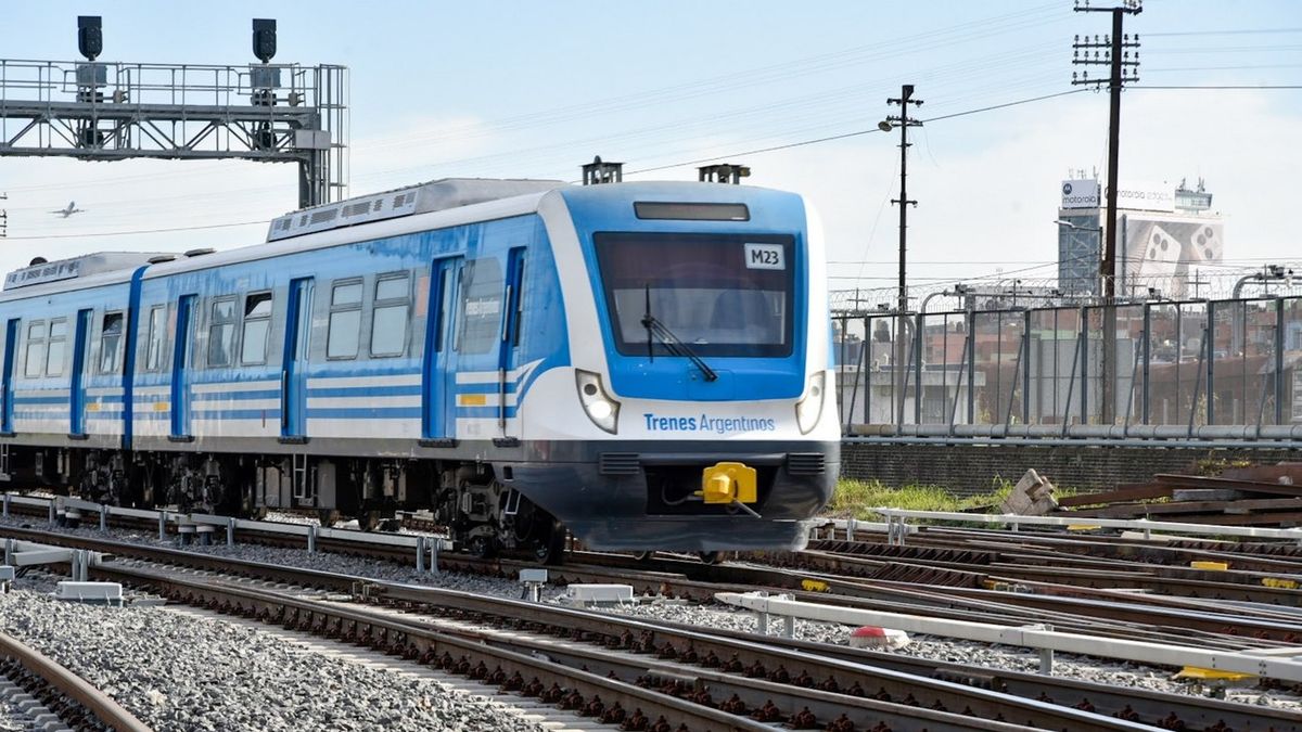 Amenazan con explotar bombas en las estaciones del Tren Roca si ...