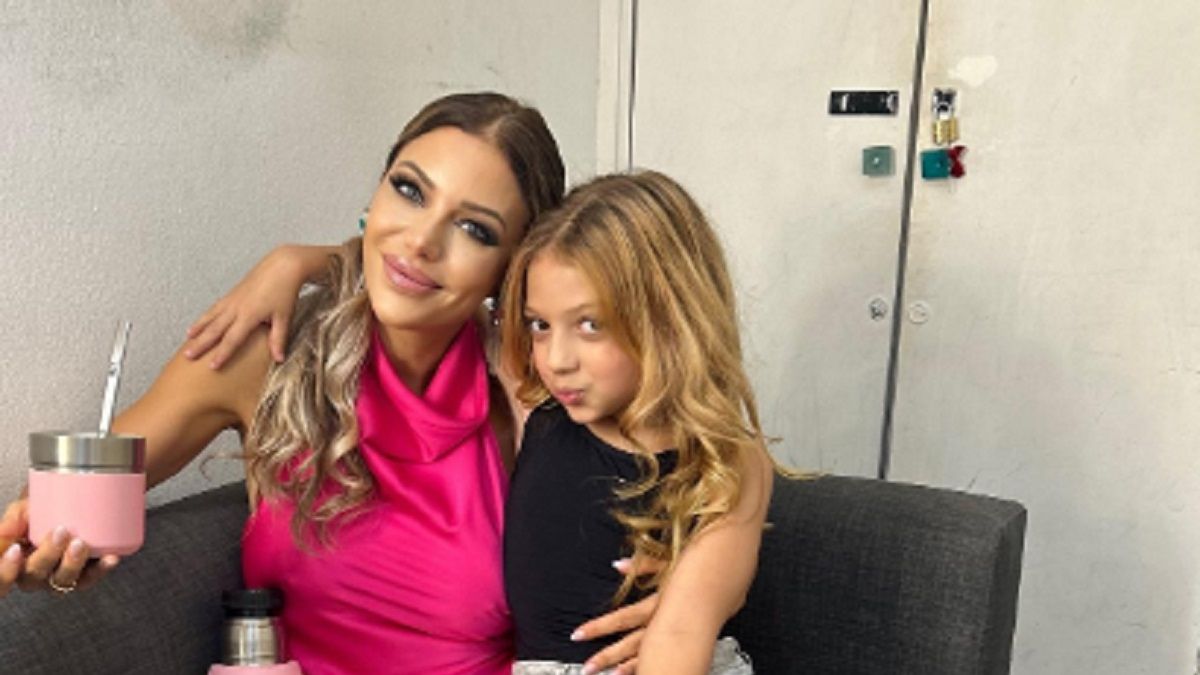 El adorable álbum de fotos de Abrojito, la hija de Evangelina Anderson