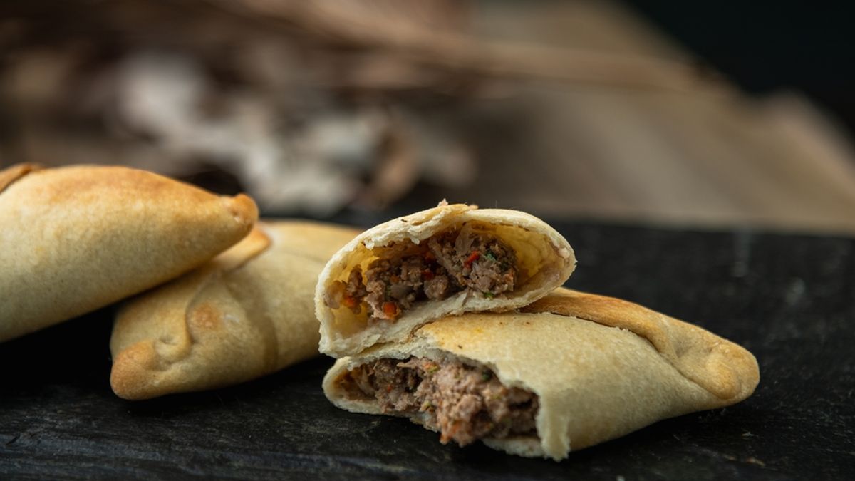Cómo preparar la mejor receta de empanadas árabes fatay en casa.
