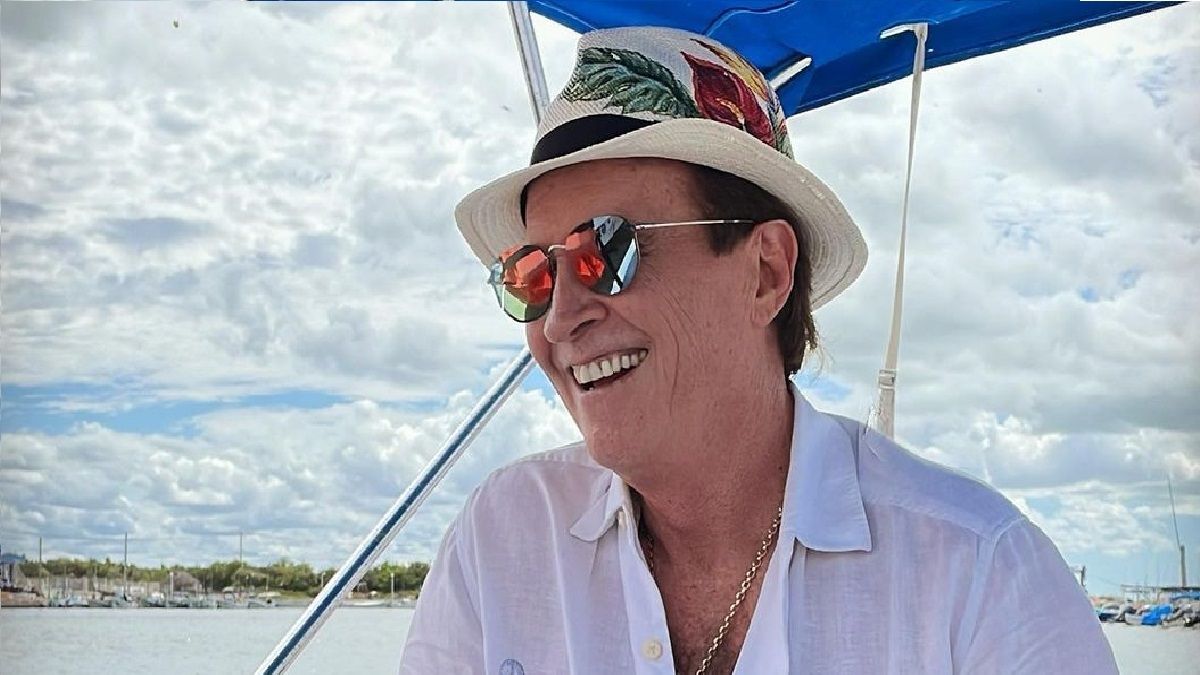 ¿Qué es de la vida del cantante mexicano Emmanuel?