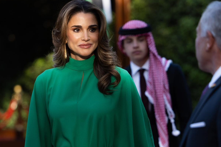 Un nuevo e increíble look de Rania de Jordania sorprende al mundo