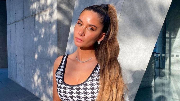 Cami si que sabe elevar la temperatura en Instagram